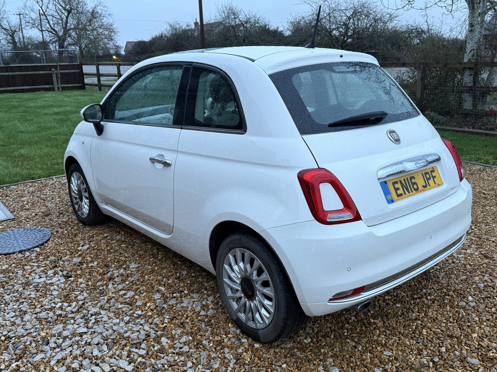 Fiat 500 1.2 Lounge Hatchback 3dr Petrol Dualogic Euro 6 (s/s) (69 bhp ...