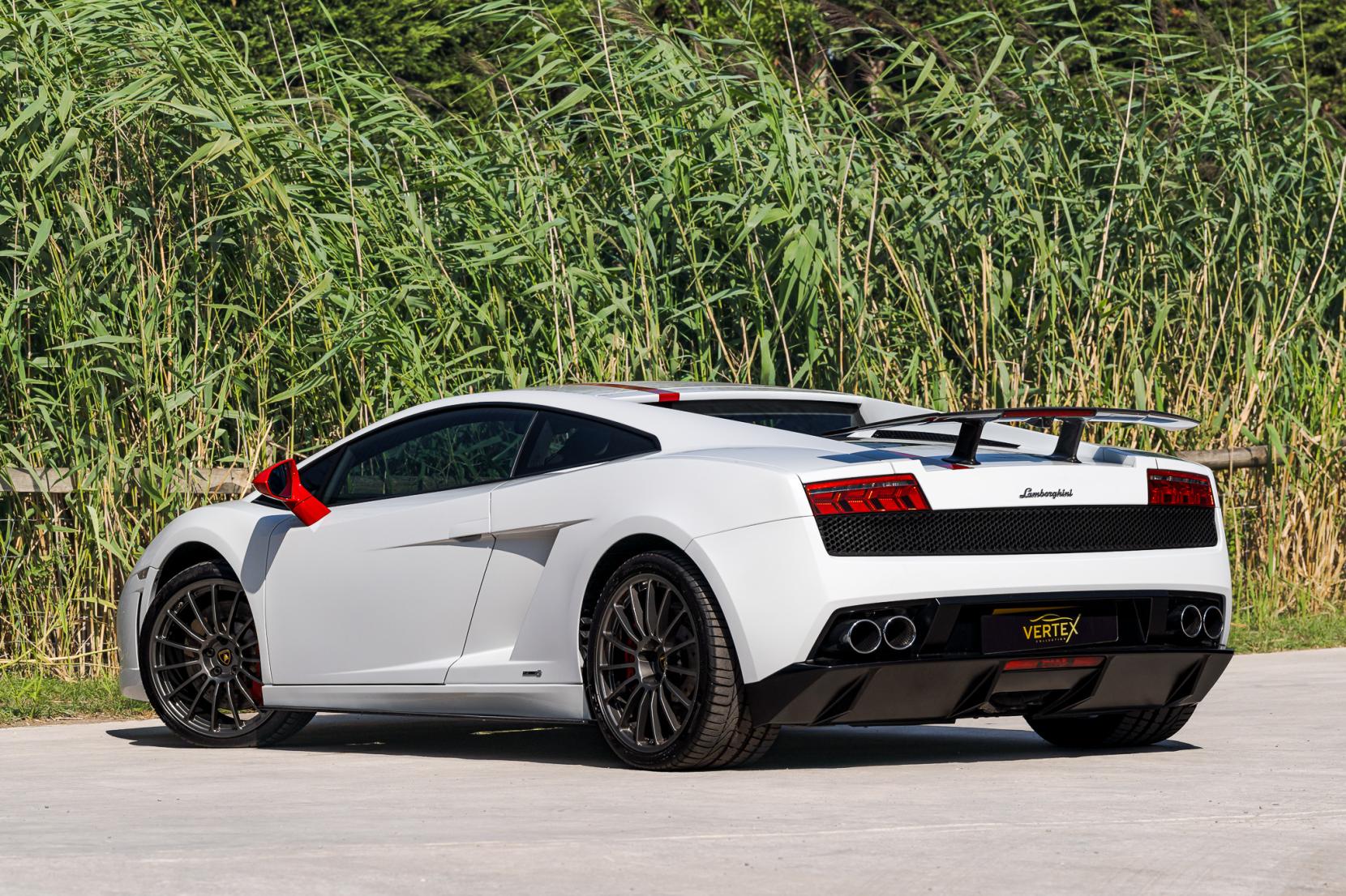 Lamborghini 560 Ps