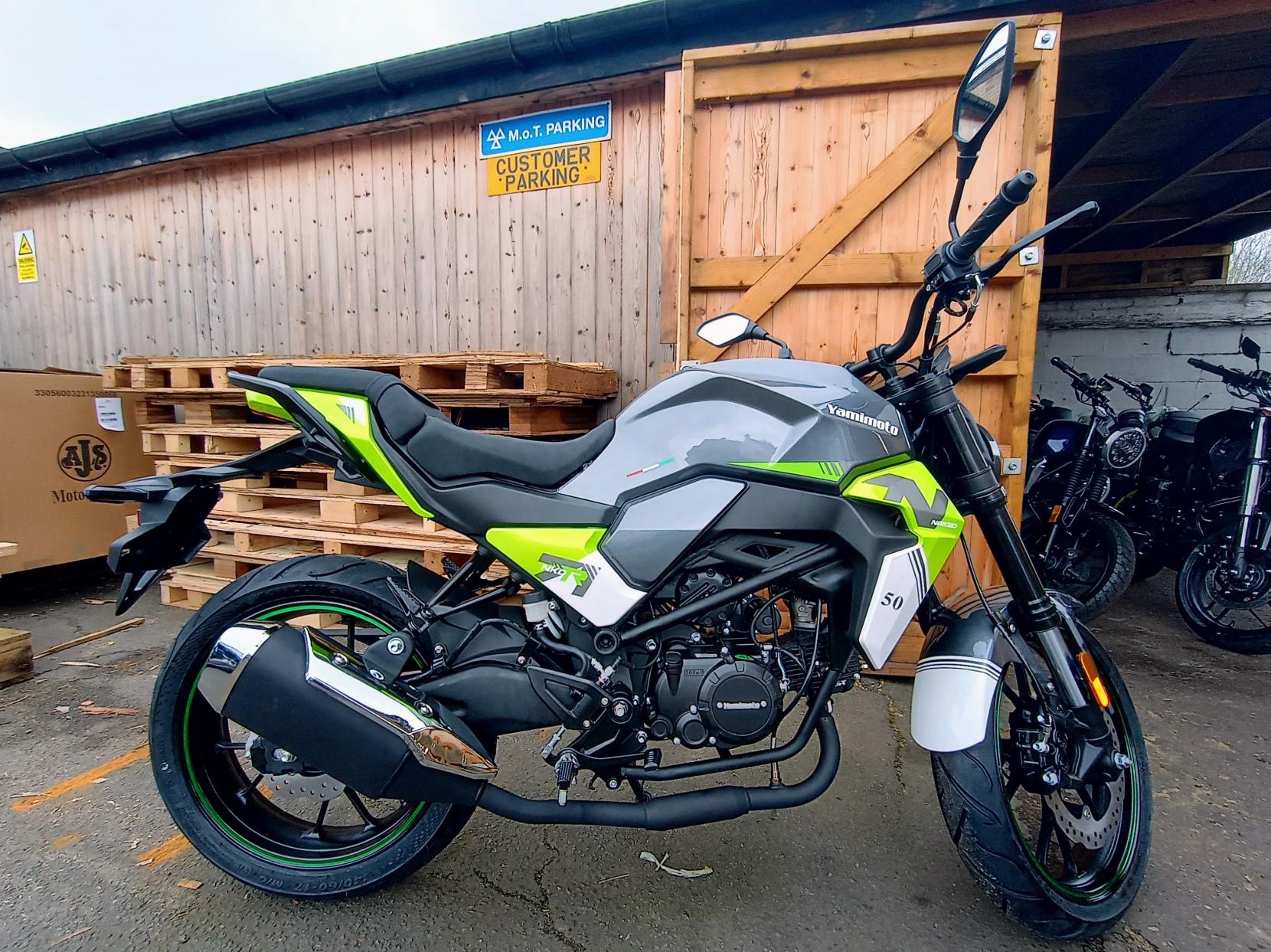 Yamasaki CK50 50cc - Yamasaki - Bikes & Scooters - Davey Brothers ...